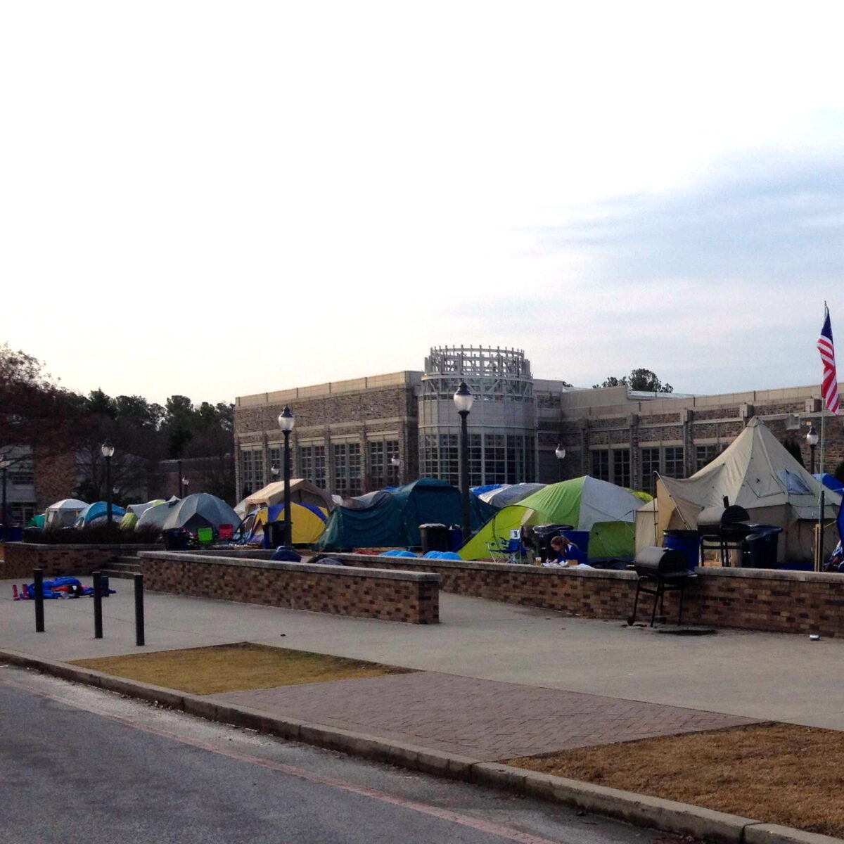 HOW TO BECOME A CAMERON CRAZIE