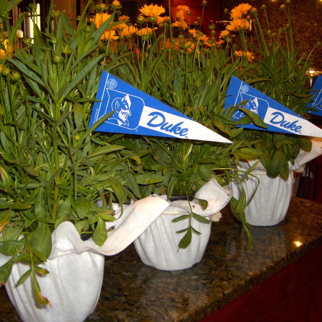 HOW TO THROW A GREAT GRADUATION PARTY