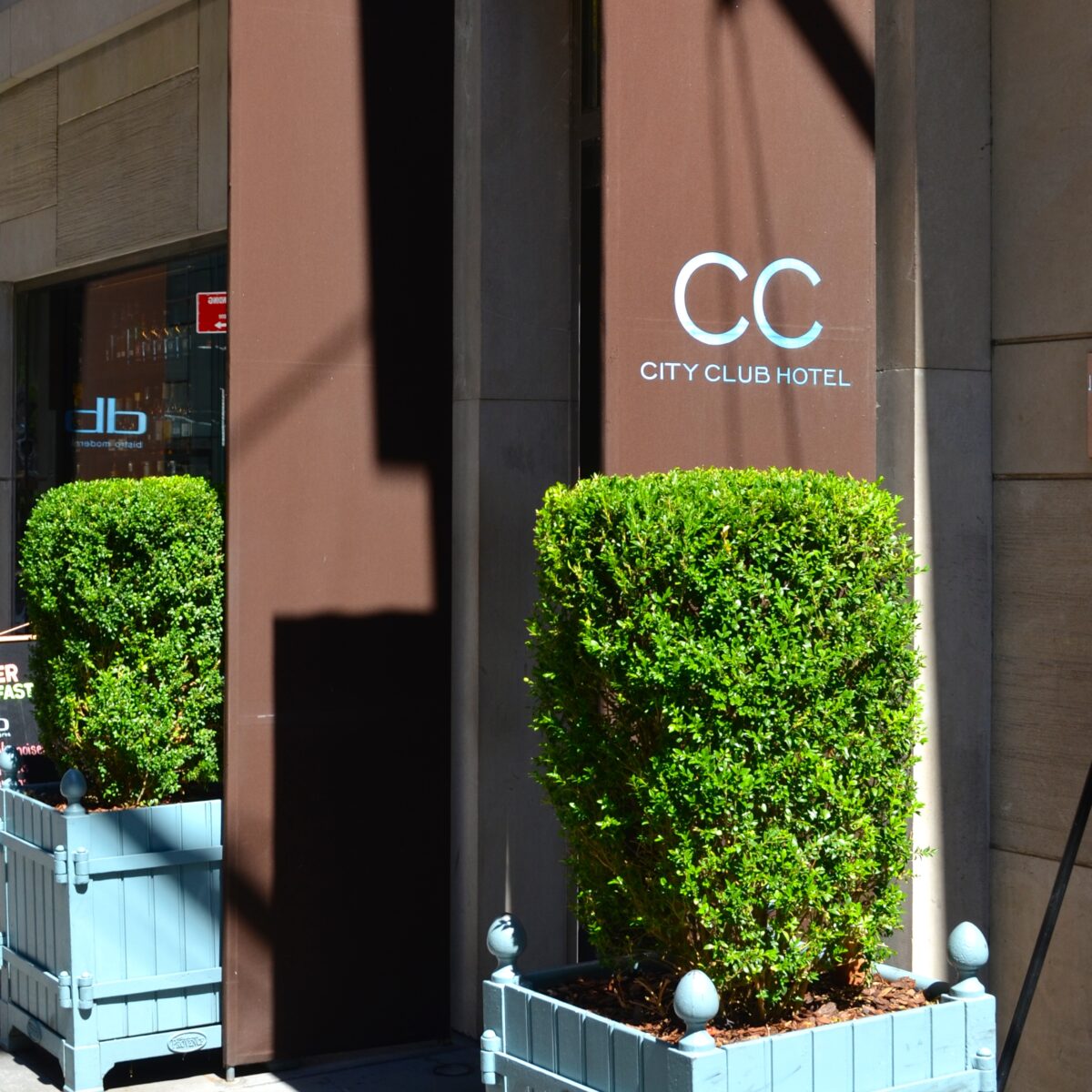 THE CITY CLUB HOTEL NYC