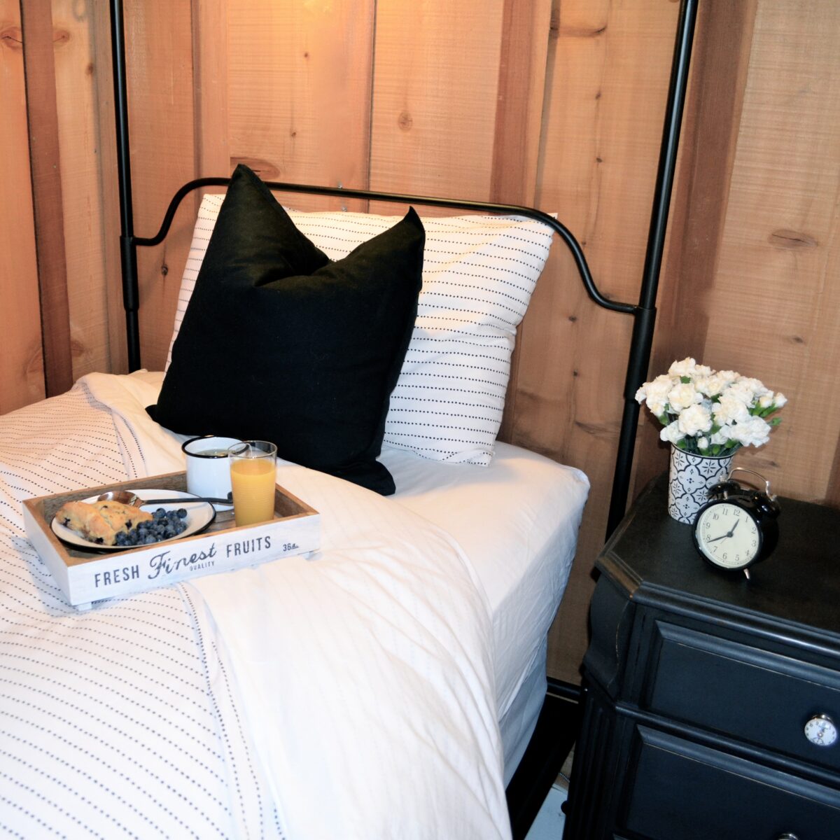 HOW TO CREATE A BEAUTIFUL BED