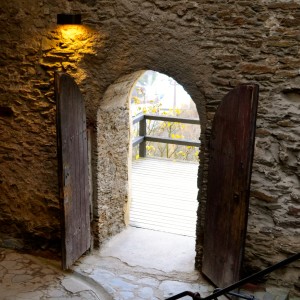 EXPLORE FASCINATING MARKSBURG CASTLE