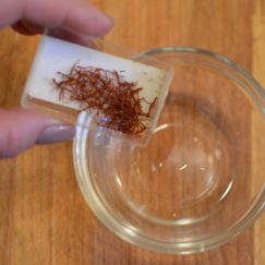 A PAELLA MAKING TUTORIAL